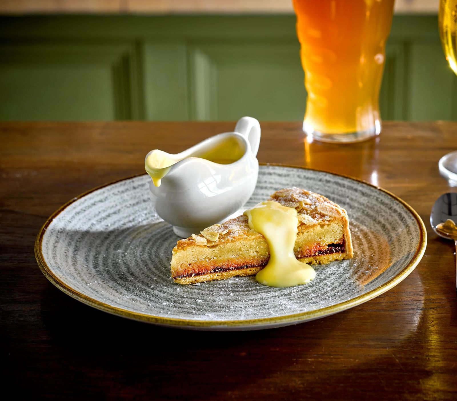 Rain Bar | The best pub food and Sunday roast in Manchester